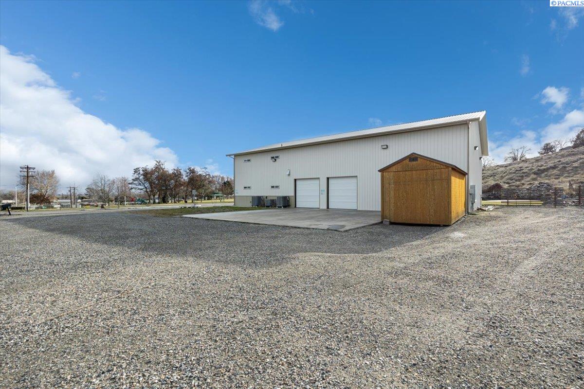 4771 Van Giesen St, West Richland, WA 99353