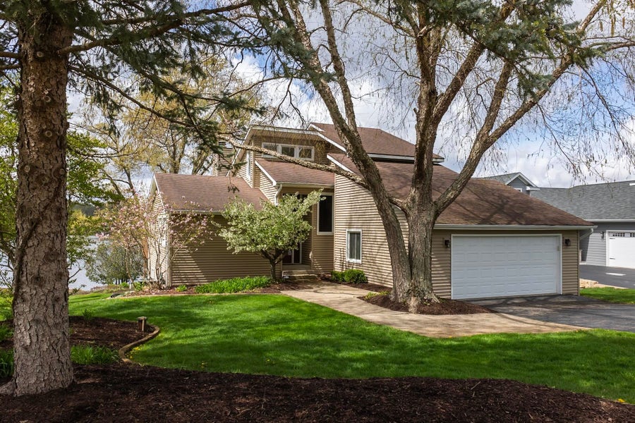 Lake Carroll Waterfront Homes For Sale | Fawn Ridge